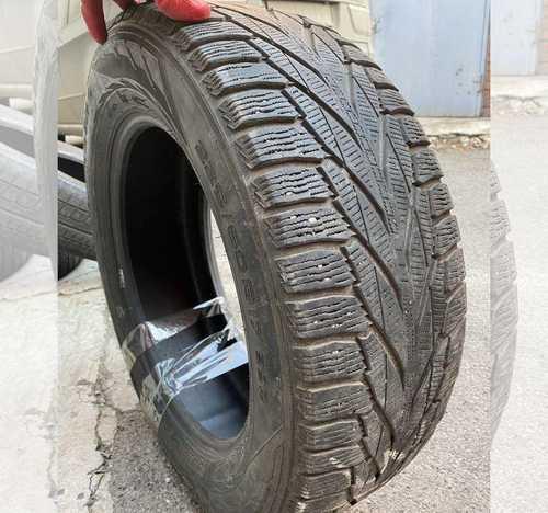 Nokian Tyres Hakkapeliitta R2 SUV 225/60 R17