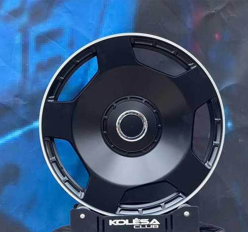 Комплект WH Wheels 8128 9,5j-20 5*112 et42 d66,6 и 8,5j-20 5*112 d66,6 mbml