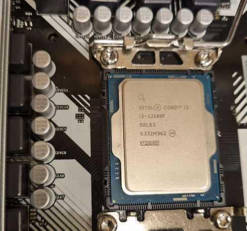 Процессор intel core i3 12100f