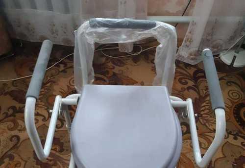Кресло инвалидное с санитарным оснащением Армед