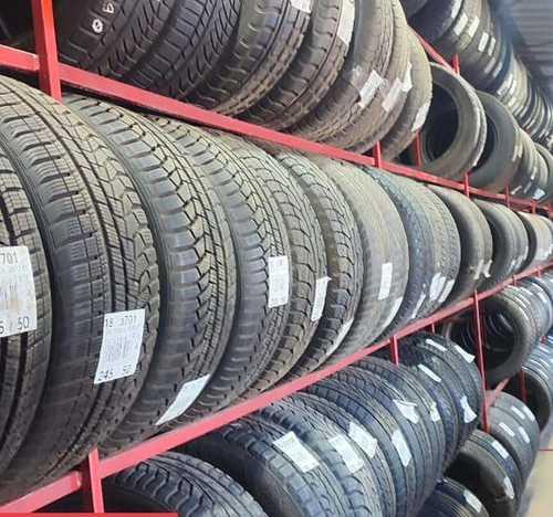 Bridgestone Blizzak Spike-01 225/55 R16 90L