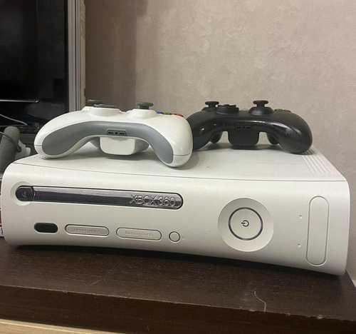 Уникальный Xbox 360 fat с дисками