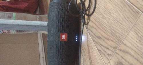 Беспроводная колонка JBL