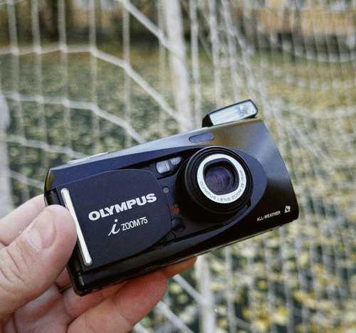 Olympus i zoom 75 black под пленку aps