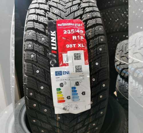 iLink Wintervorhut Stud II 235/45 R18 98T