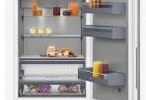 Резинка для холодильника Candy ccrn 6200W
