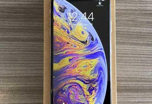 iPhone Xs, 64 ГБ