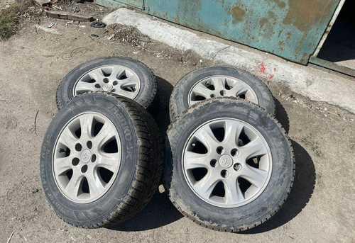 Комплект колес (литые диски) toyota r15