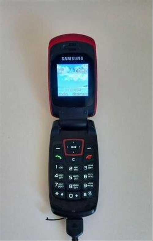 Телефон раскладушка Samsung SGH-C270