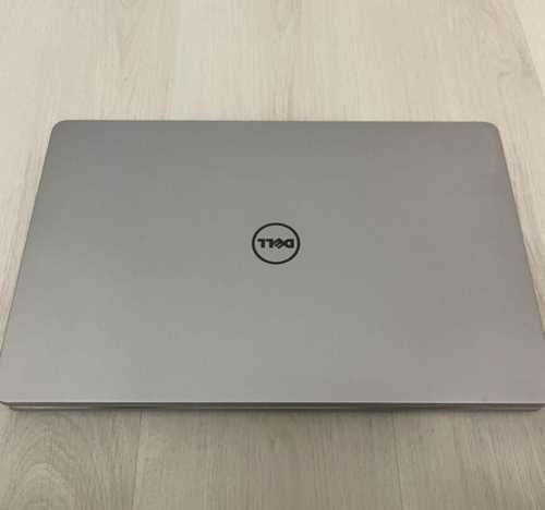 Ноутбук dell Inspiron 17 7746