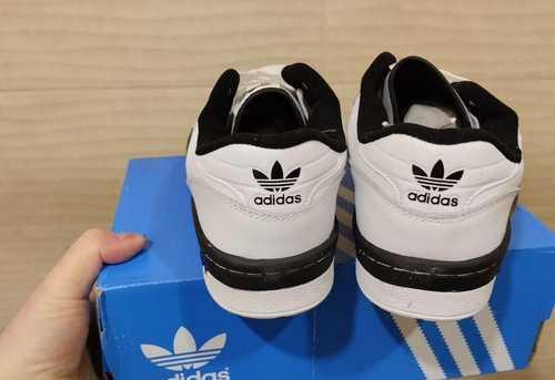 Кроссовки весна Adidas Low размеры 41-45 EU