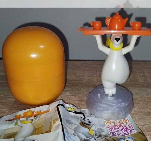 Игрушка медведя Kinder Surprise Maxi 2024