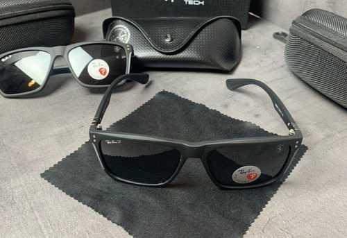 Солнцезащитные очки Ray Ban