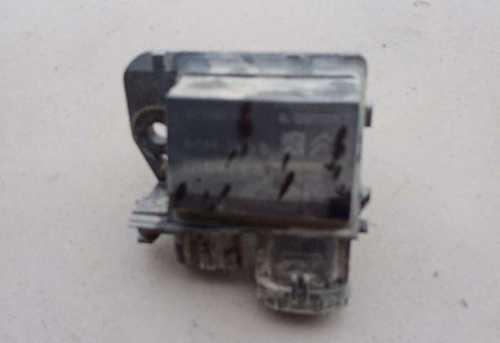 Резистор вентилятора Peugeot 308