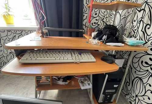 Копьютер,стол