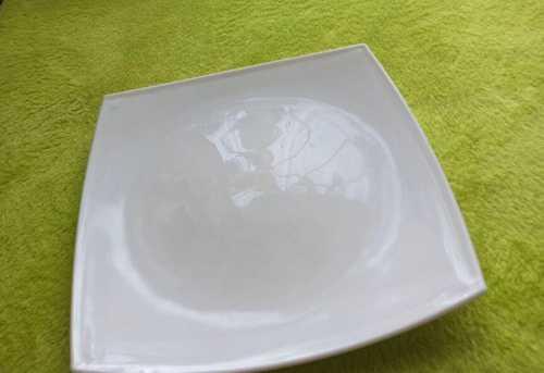 Блюдо. Тарелка плоская большая квадрат. Франция
