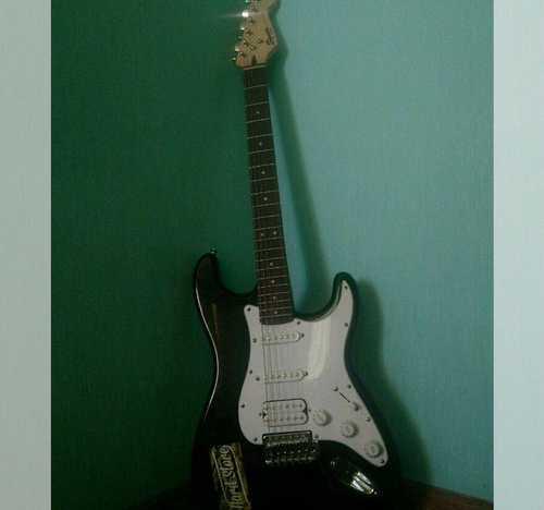 Электрогитара Squier Fender Bullet Strat