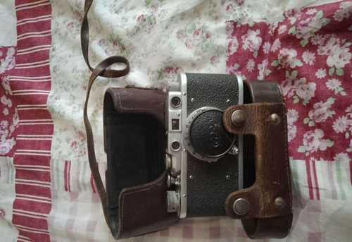 Старинный фотоаппарат фед
