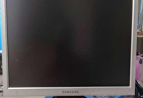 Монитор Samsung 17"