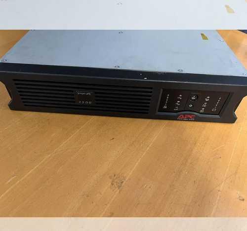 Ибп APC SMART UPS 2200