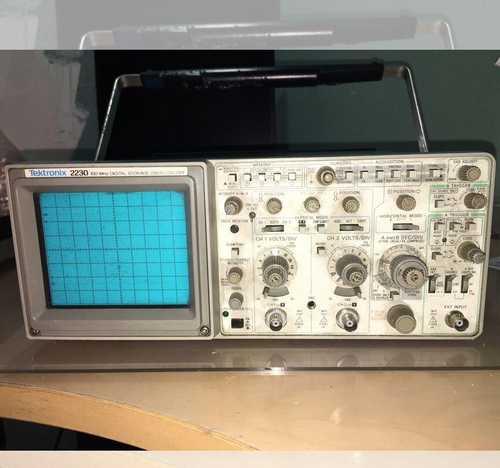 Осциллограф аналоговый Tektronix 2230