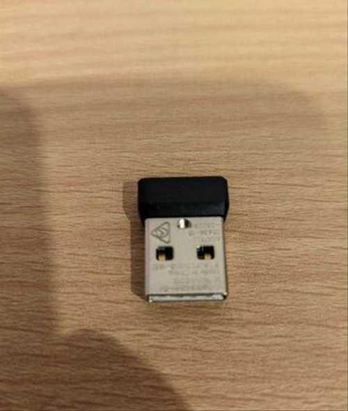 Usb приемник для беспроводной мыши Logitech