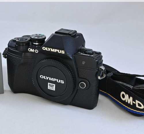 Olympus OM-D E-M10 Mark III пробег 3300