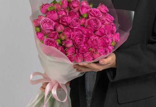 25 Кустовых Пионовидных Малиновых Роз (50 см.)