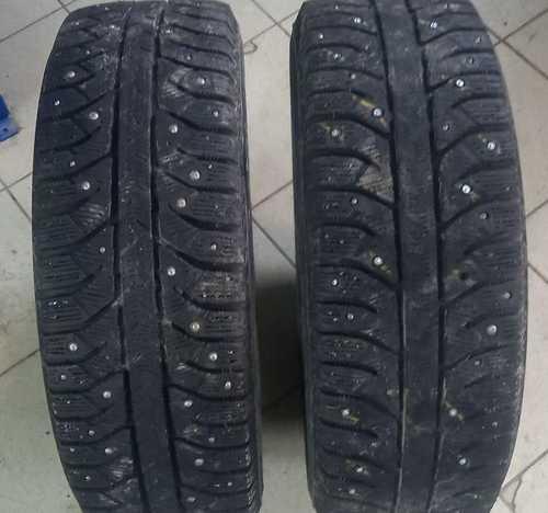 Bridgestone Ice Cruiser 7000 6.7/55 R15