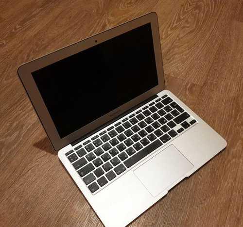 Apple MacBook Air 11 2011 Разбор