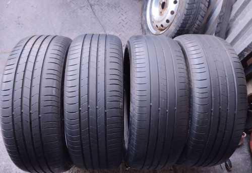 Kumho Ecsta HS51 215/55 R17
