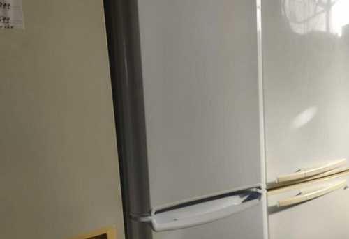 Холодильник бу Индезит двухкамерный с доставкой