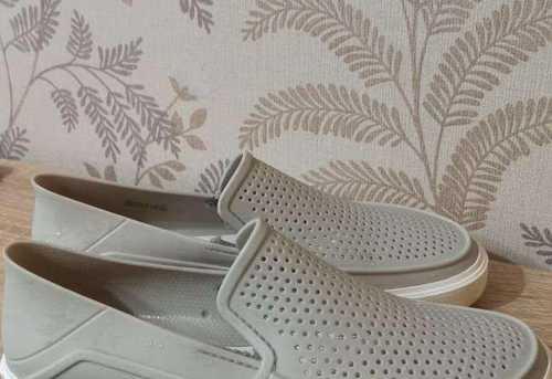 Слипоны Crocs