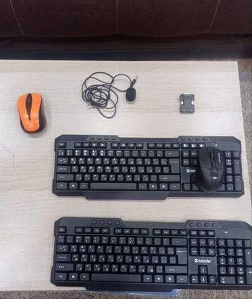 Клавиатуры, мышки, переходник на VGA и петличка
