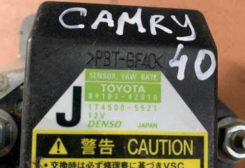 Датчик курсовой устойчивости Toyota Camry 40