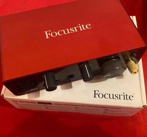 Внешняя звуковая карта Focusrite Scarlett Solo 3rd