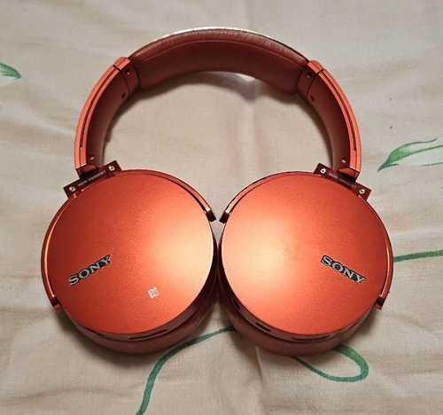 Беспроводные наушники Sony Extra Bass MDR-XB950BT