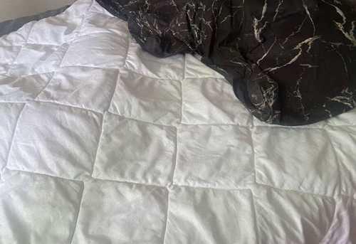 Одеяла,подушки б/у