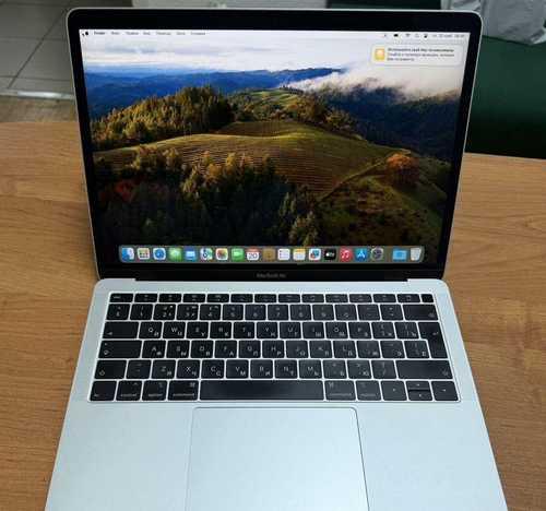 MacBook Air 13 (2019), 128 ГБ, Core i5, 1.6 ГГц, RAM 8 ГБ, Intel HD Graphics 4000
