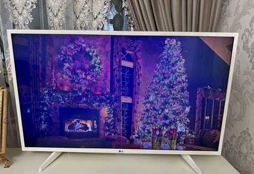 Телевизор LED 43" (108 см) LG 43LJ519V Белый