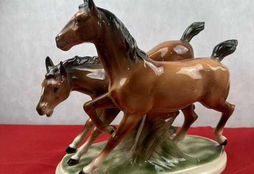 Статуэтка Sitzendorfer Porcelain, кони, лошади