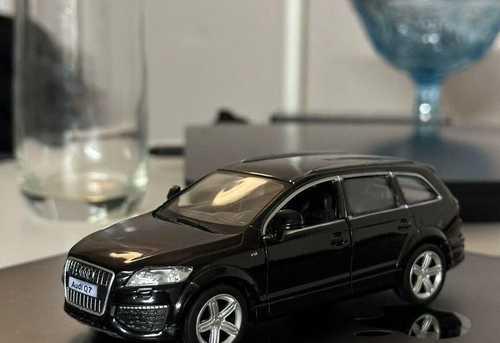 Модель audi q7