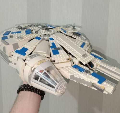 Lego star wars Millennium Falcon