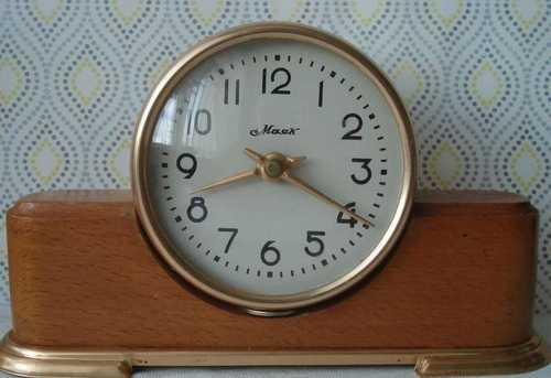 Настольные часы "Маяк" 1969 года выпуска