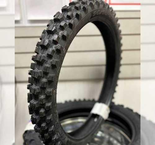 Metzeler MC360 MID hard 110/100 18 64M TT Rear MST