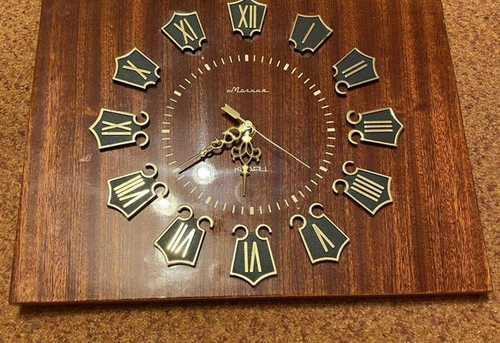 Часы настенные Молния Кварц рабочие