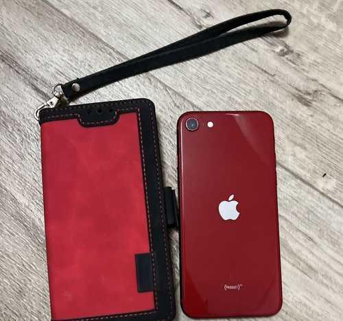 iPhone SE, 128 ГБ