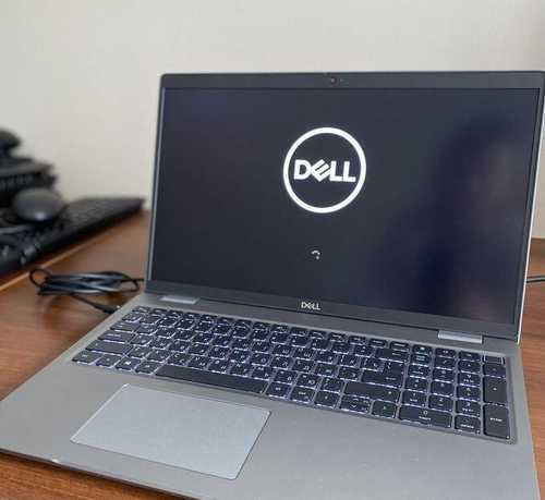 Ноутбук dell Precision 3561