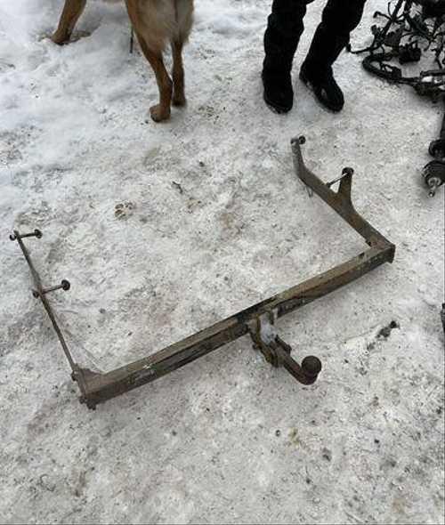 Фаркоп на LADA Largus