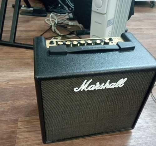 Комбоусилитель Marshall Code 25